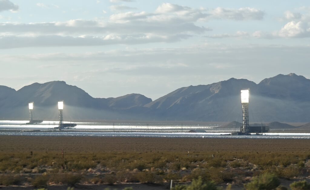 Ivanpah’s Towers of Power (and their demise) – Golden State Chronicle